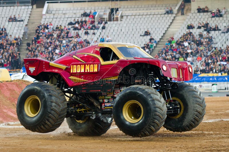Carro De Monstruo En El Car Show Foto de archivo - Imagen de extremo ...