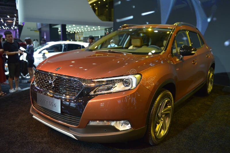Carro Do Bar Dos Modelos DS6 De Citroen 2017 Foto de Stock Editorial ...