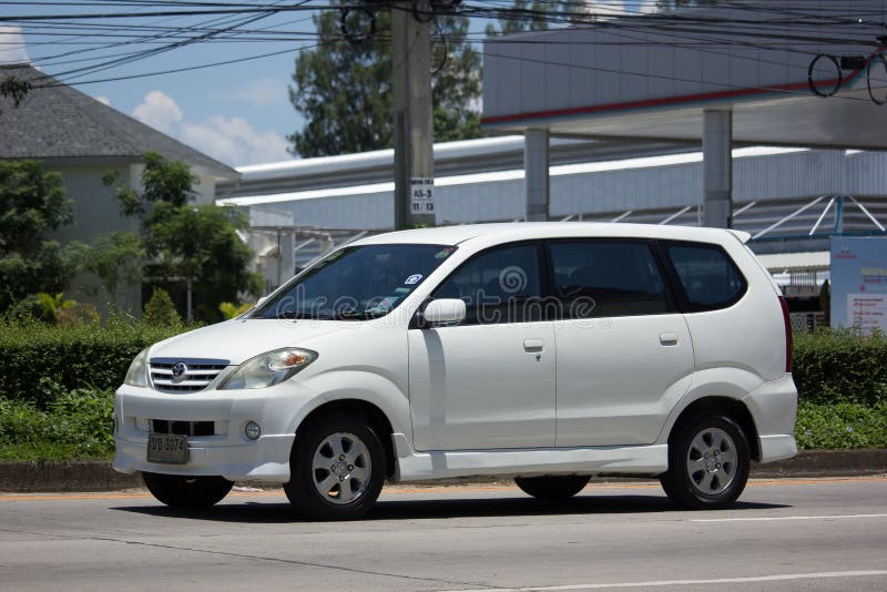 Carro Privado De Toyota Avanza Imagem de Stock Editorial - Imagem de ...