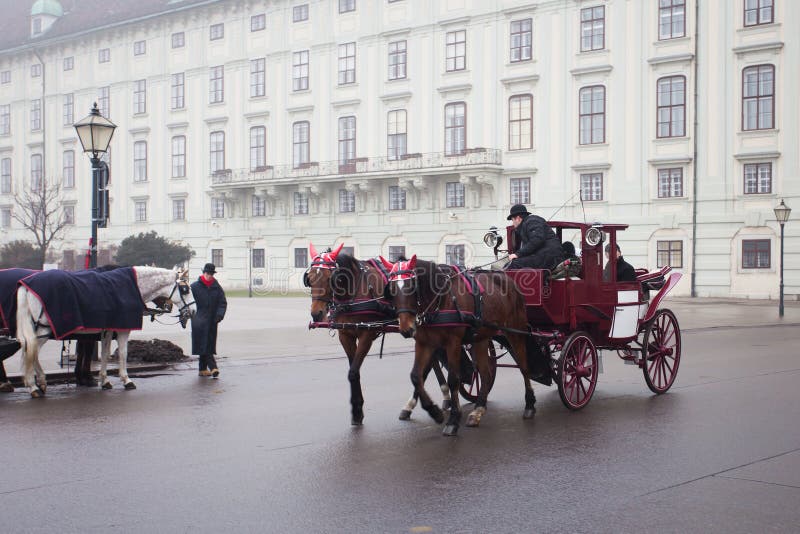 Carro Que Libra En Las Calles De Viena Foto editorial - Imagen de viena ...
