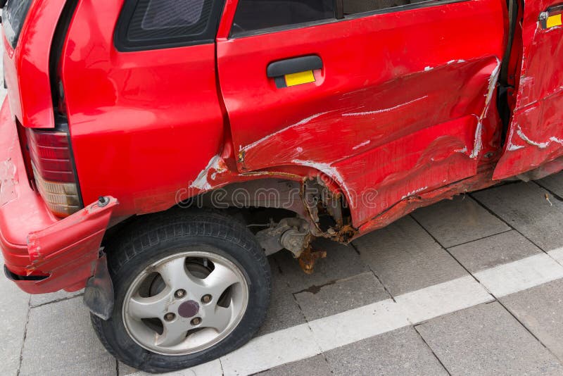 Carro quebrado foto de stock. Imagem de fenda, vidro - 41685014