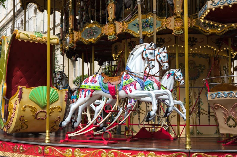 Carrousel D Avignon Photos Stock - Téléchargez 55 Photos libres de droits