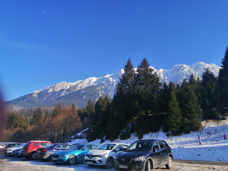 Cars mountain snow editorial image. Image of cars, ridge - 256449710