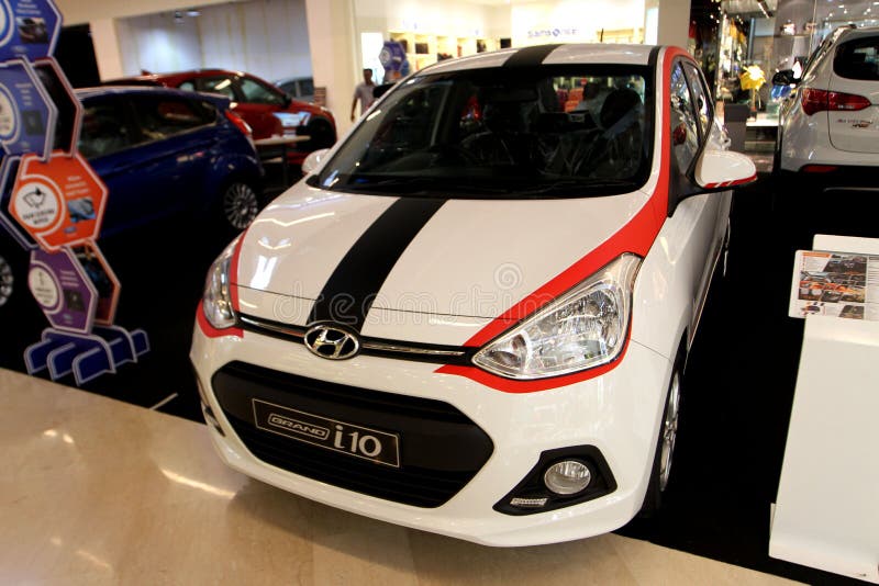 Cars show editorial stock image. Image of vehicle, atrium - 54133374