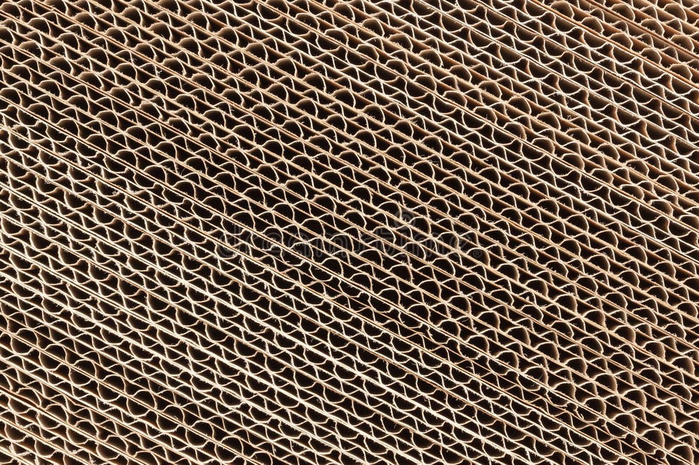 Pila di cartone ondulato immagine stock. Immagine di scheda - 38894389