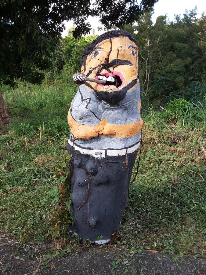 Carved in the Trunk of a Tree Stock Image - Image of trunk, pipe: 85378853