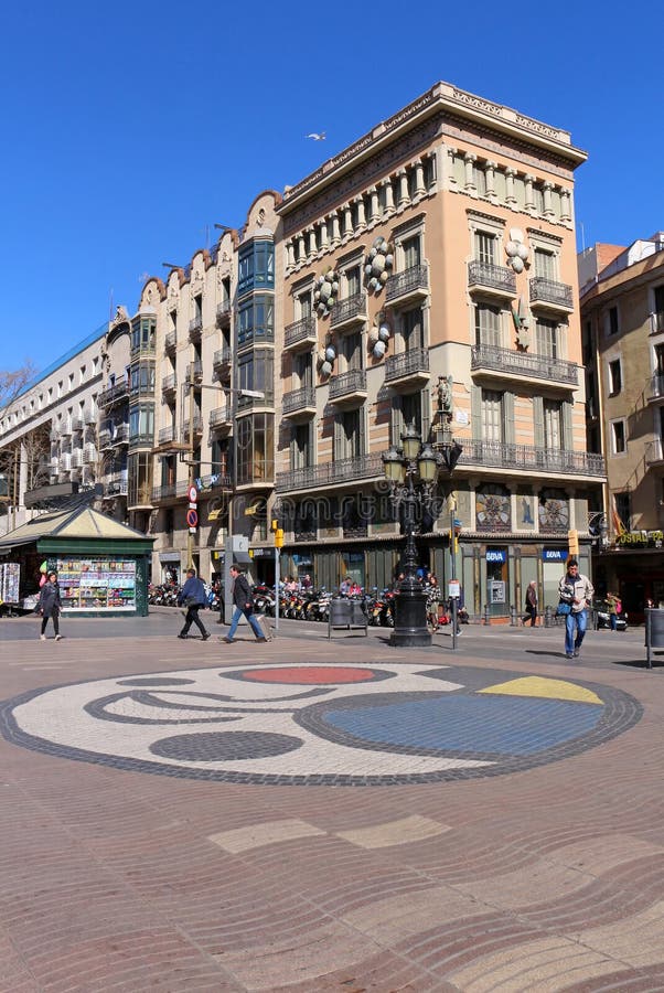 Casa Bruno Cuadros - Barcelona, España Foto de archivo editorial ...