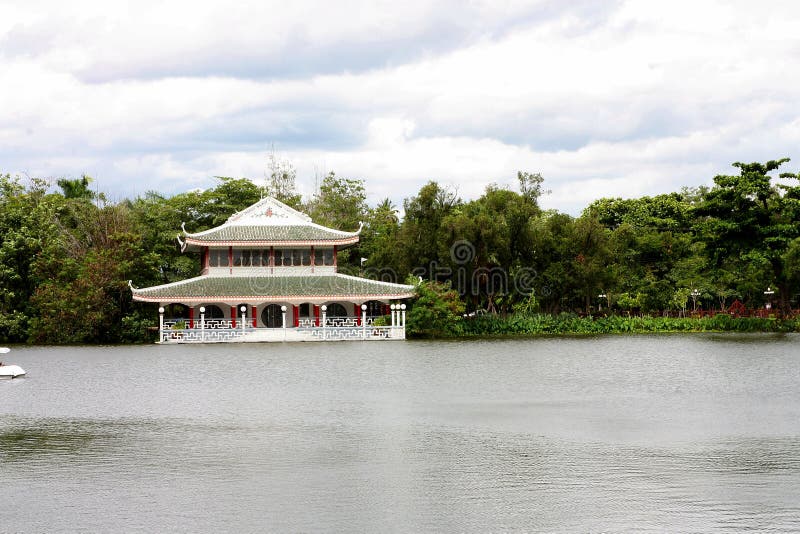 Casa China imagen de archivo. Imagen de parque, oriental - 19990655