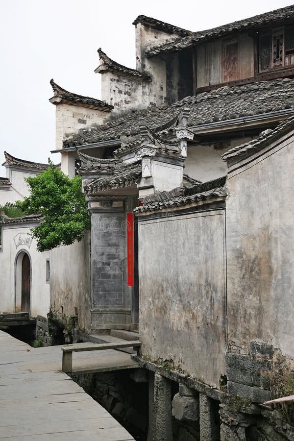 Casa china foto de archivo. Imagen de natalia, colina - 8918298
