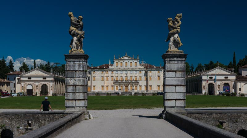 Casa De Campo Manin Em Passariano Imagem Editorial - Imagem de giulia ...