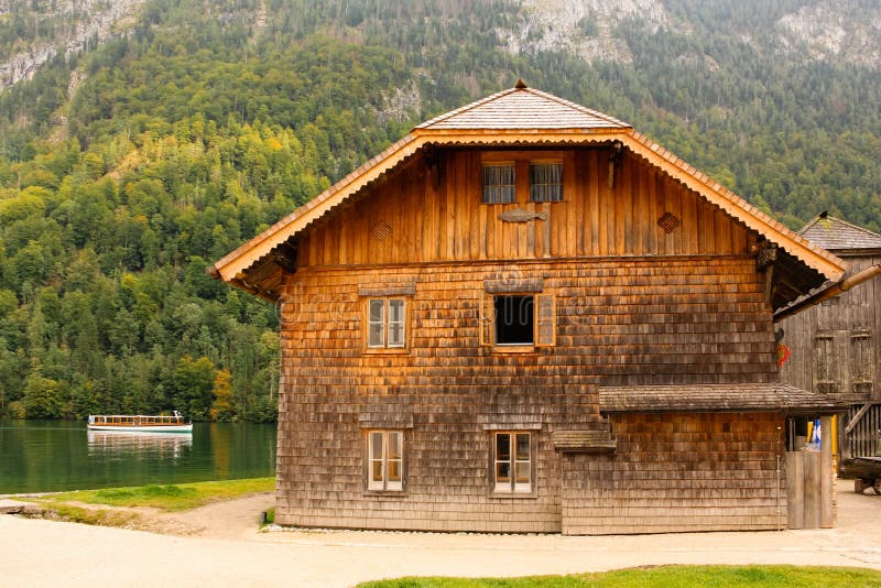 Casa De La Madera. St Bartholoma.Konigssee.Germany Foto de archivo ...