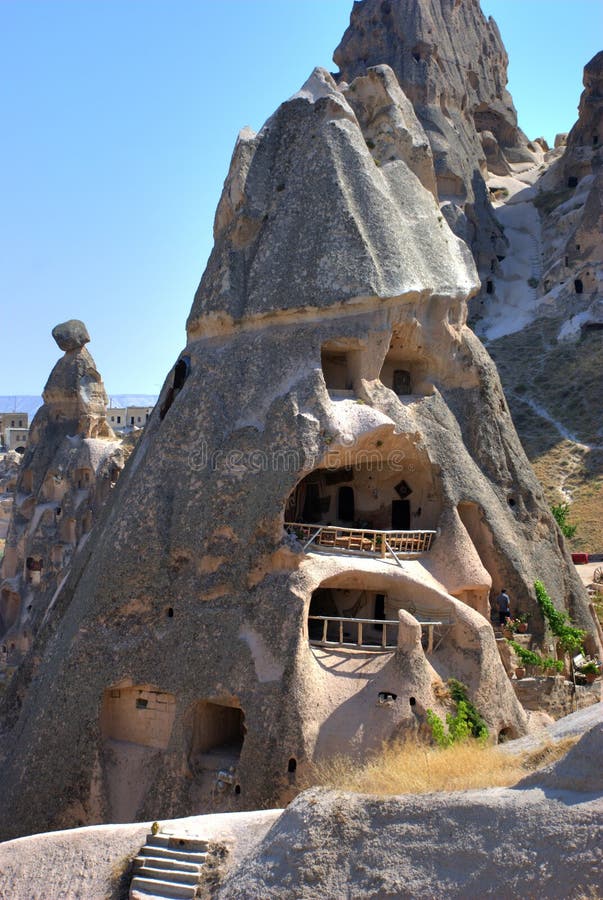Casa de la roca foto de archivo. Imagen de paisaje, cueva - 11817416