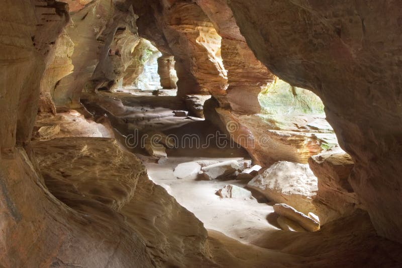 Casa de la roca imagen de archivo. Imagen de casa, central - 9303737