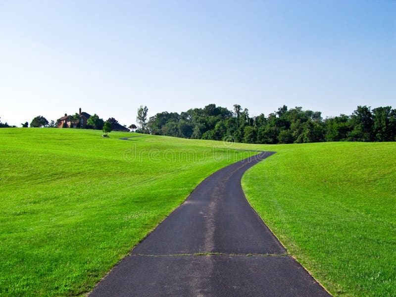 Casa En Paisaje De La Colina Imagen de archivo - Imagen de americano ...
