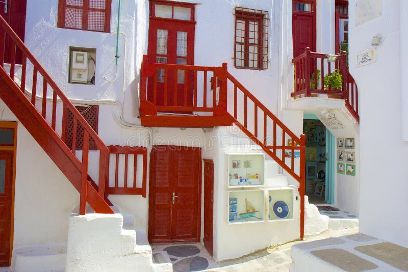 Casa Greca Tradizionale, Mykonos, Grecia Fotografia Stock - Immagine di ...
