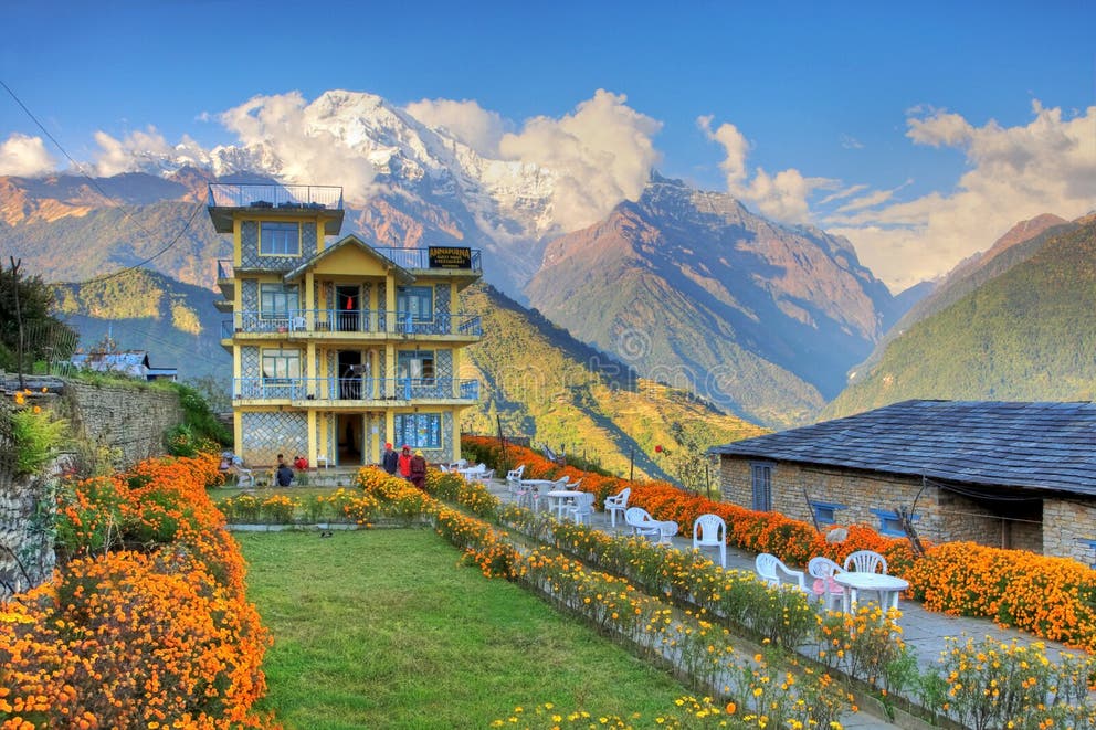 Casa, Himalayans, Nepal foto editorial. Imagen de escénico - 16044716