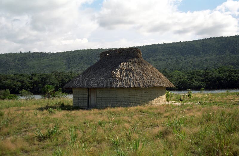 Casa India De Pemon, Canaima N.P., Venezuela Fotos de archivo - Imagen ...