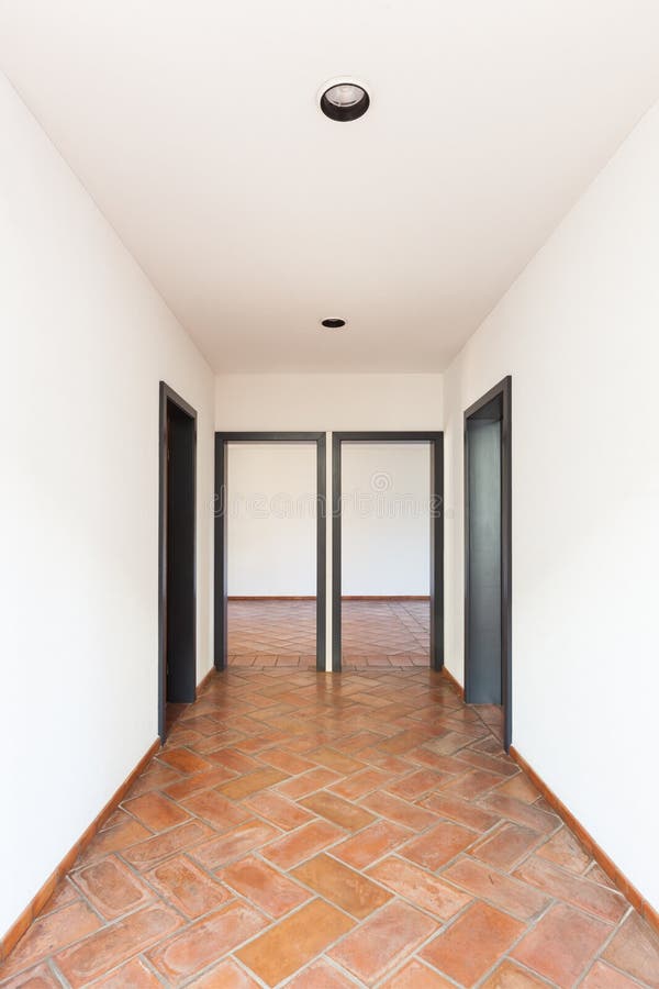 Casa interior, pasillo foto de archivo. Imagen de casero - 36043474