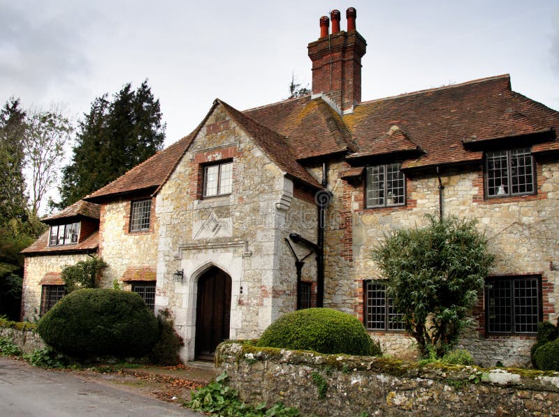 Casa medieval de la aldea imagen de archivo. Imagen de aldea - 1500925