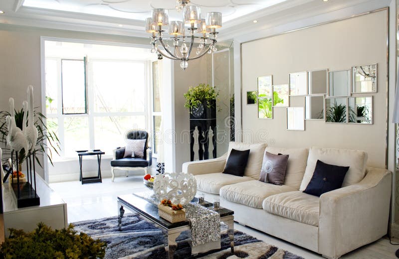 Casa piacevole fotografia stock. Immagine di mobilia - 14706668