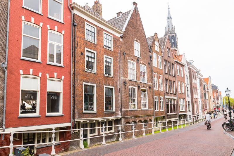 Casas De Amsterdam En Los Canales Foto editorial - Imagen de turismo ...