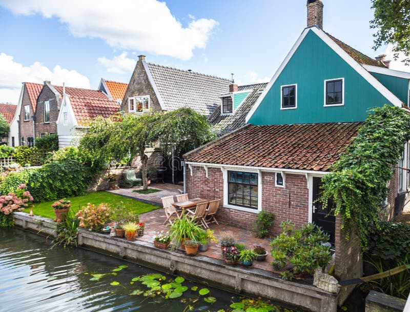 Casas De Amsterdam En Los Canales Foto de archivo - Imagen de turismo ...