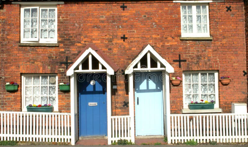 Casas de campo Terraced imagem de stock. Imagem de cabana - 2102331