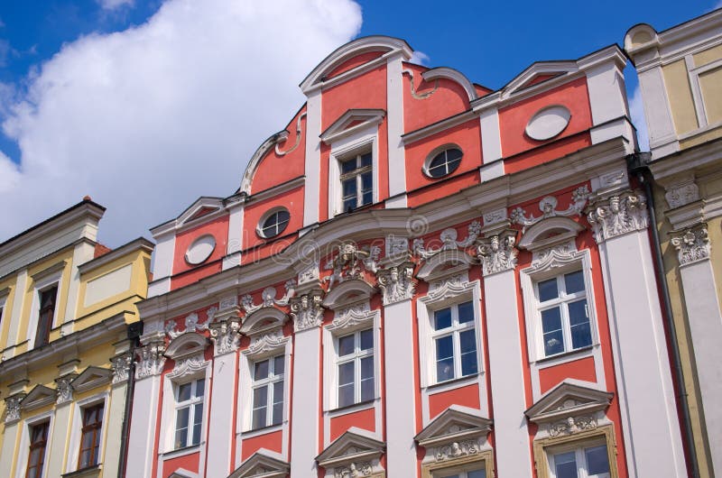 Casa de vivienda polaca imagen de archivo. Imagen de silesia - 83422717