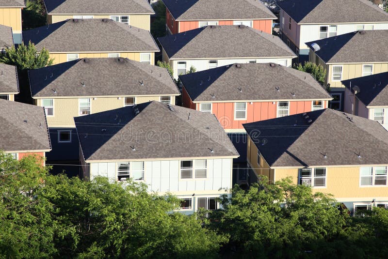 Casas en los suburbios imagen de archivo. Imagen de suburbio - 31442799