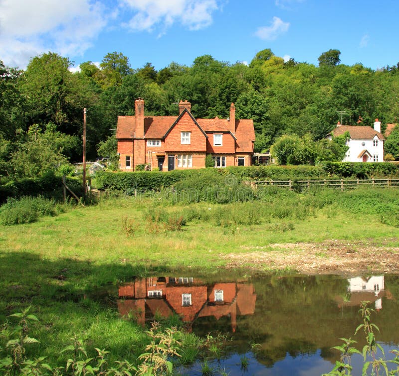 Casas rurais inglesas foto de stock. Imagem de arquitetura - 2790334
