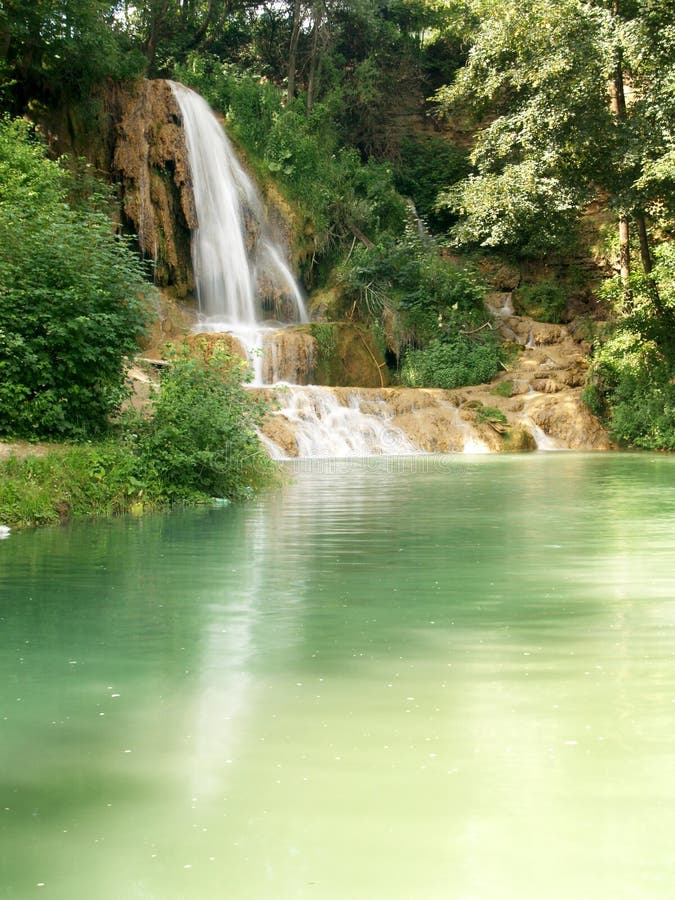 Cascada de sefrou imagen de archivo. Imagen de cascada - 166313919