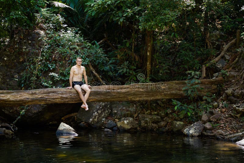 Cascada De Telaga Tujuh Siete Wells Imagen de archivo - Imagen de asia ...