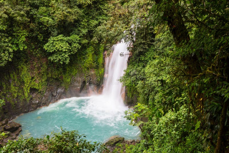 Cascada en Costa Rica foto de archivo. Imagen de central - 109072418