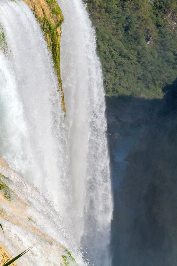 Cascada Tamul - Waterfall at Tamul Stock Photo - Image of travel, tamul ...