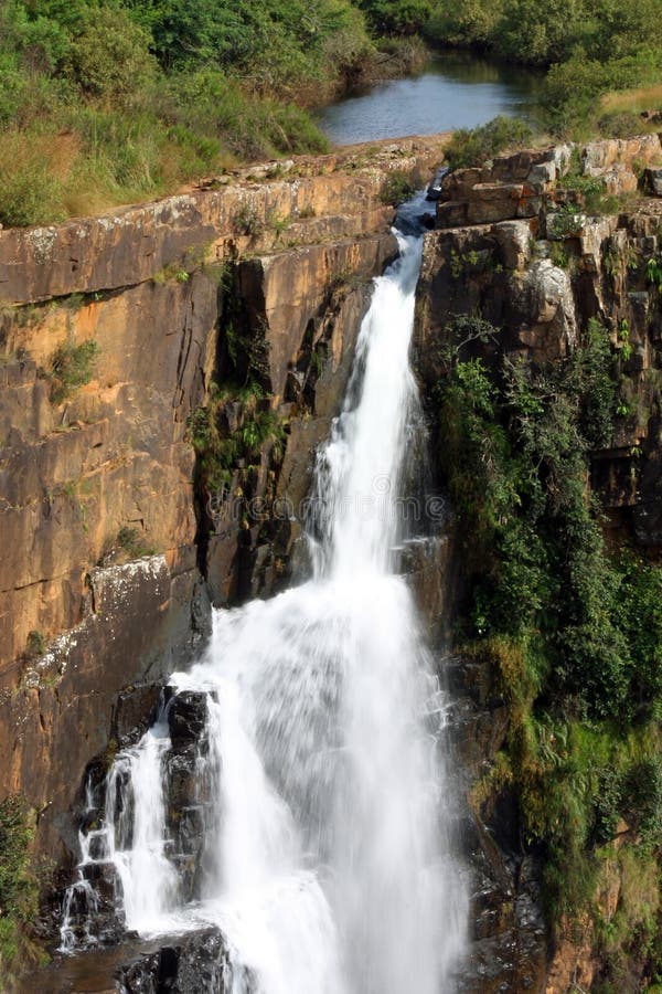 El río Blanco imagen de archivo. Imagen de cubo, espuma - 37160261