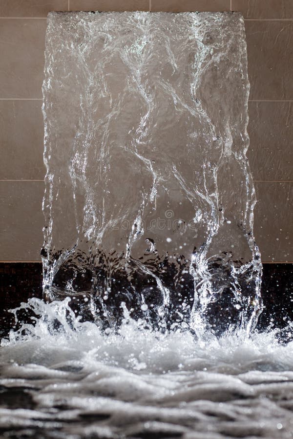 Cascade Et Texture De L'eau Image stock - Image of cristal, fond: 81745189