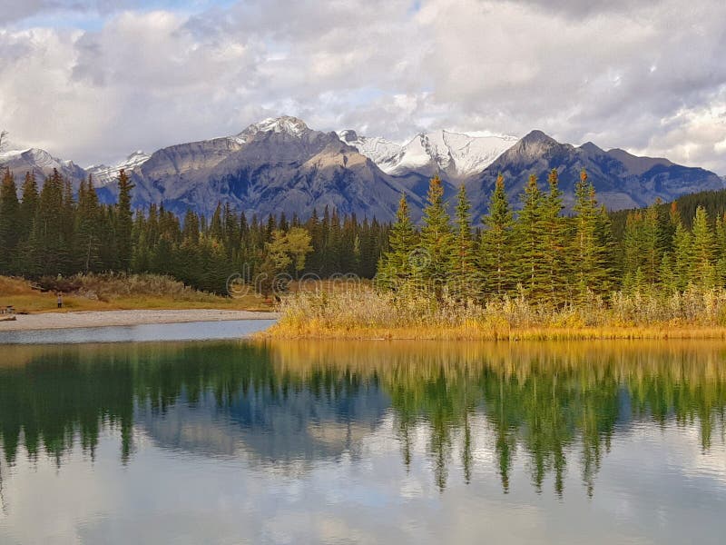 Cascade Ponds in Canada stock image. Image of tree, fall - 155049015
