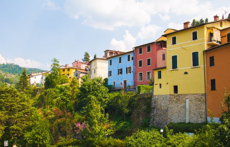 Case Colorate Di Colonia, Germania Immagine Stock - Immagine di tedesco ...