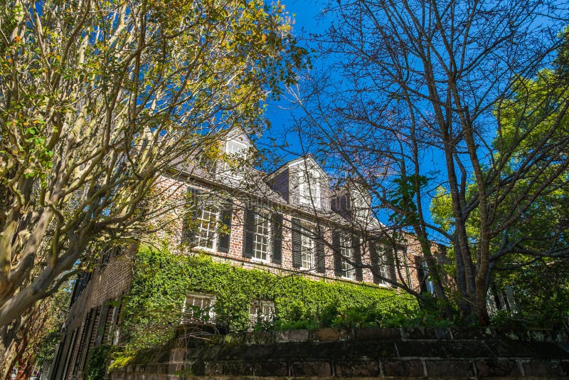 Case del sud immagine stock. Immagine di cielo, carolina - 34741109