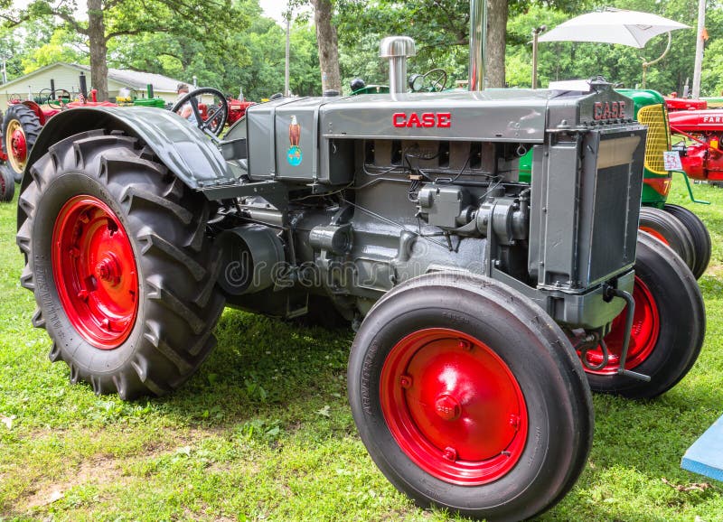 Vintage Case Tractor editorial stock image. Image of illinois - 22558359