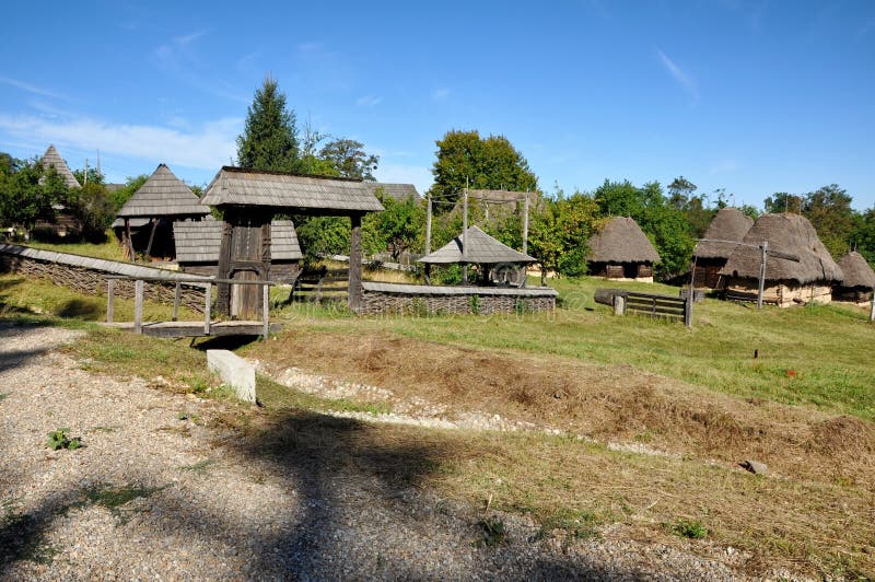 Case rurali tradizionali immagine stock. Immagine di antico - 26771417