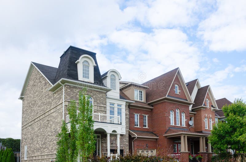 Case a schiera moderne immagine stock. Immagine di municipio - 33447235