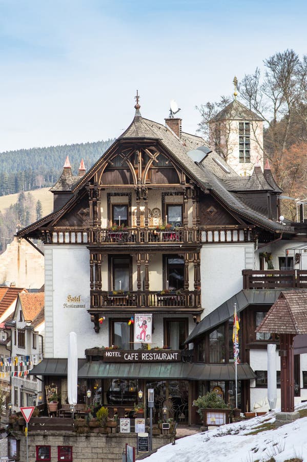 Case Tradizionali in Schwarzwald, Germania Fotografia Editoriale ...