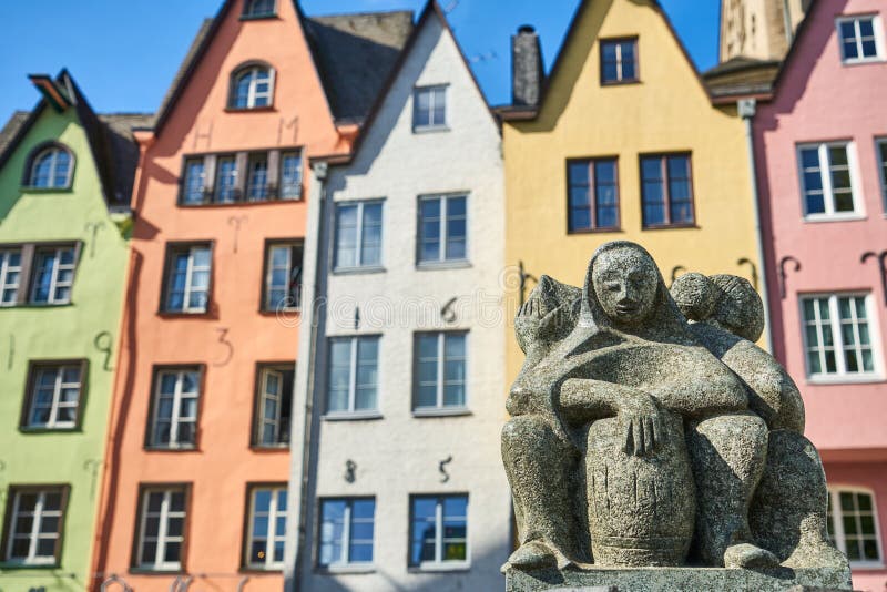 Case Variopinte in Colonia, Germania Immagine Stock Editoriale ...