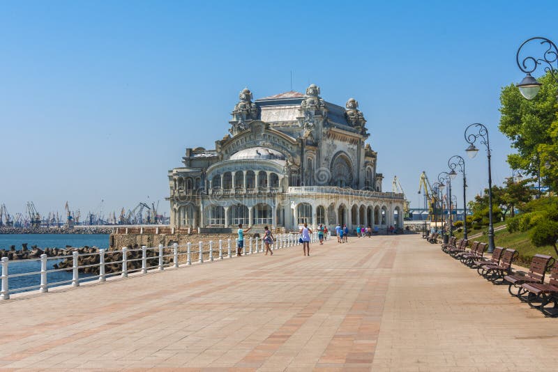 Casino De Constanta, Constanta, Roumanie Image stock - Image du noir ...