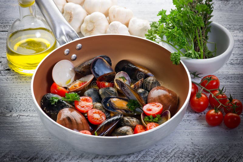 Casserole with mollusk stock image. Image of fish, healthy - 17585373