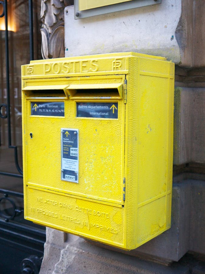 Cassetta Della Posta Francese Immagine Editoriale - Immagine di ...