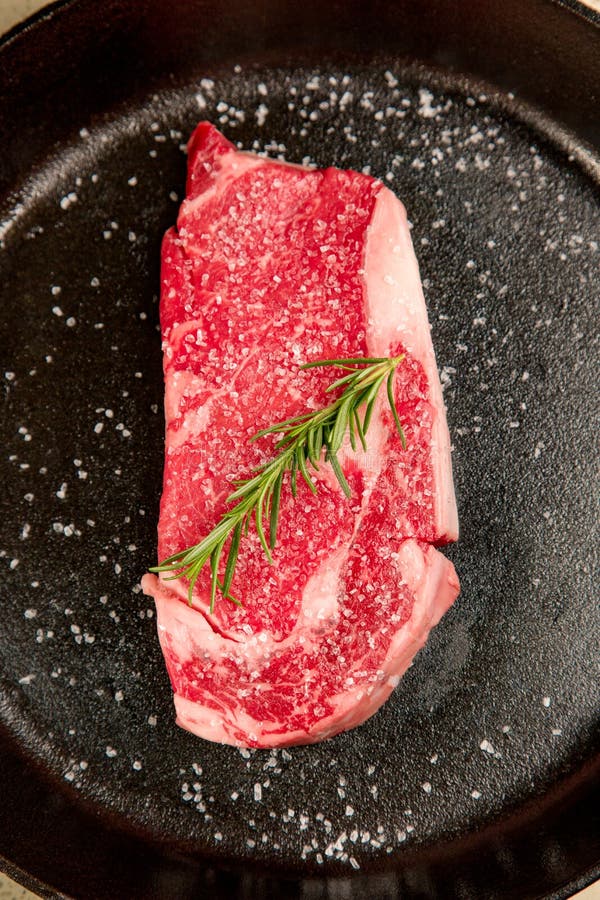 Cast Iron Skillet Marinated Raw Organic Steak Meat Stock Photo - Image ...
