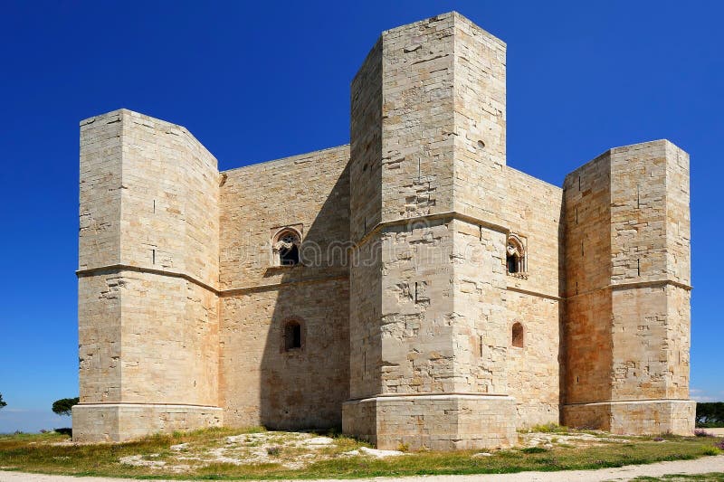 Castel del Monte stock photo. Image of italian, medieval - 35381446