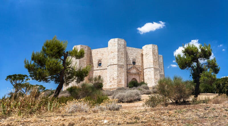 Castel del Monte, Italy stock image. Image of europe - 98102327